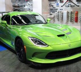 SRT Viper Gets Venomous in Detroit | AutoGuide.com