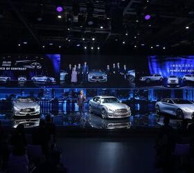 Infiniti Q70L Bespoke Edition Amps Up Interior Luxury | AutoGuide.com