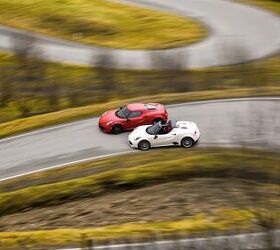 Alfa Romeo 4C Gets More Personalization Options for 2016 | AutoGuide.com