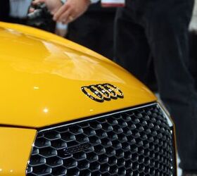 2017 Audi R8 Spyder Stuns Without a Roof | AutoGuide.com