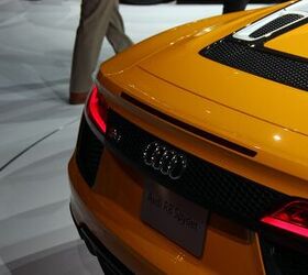 2017 Audi R8 Spyder Stuns Without a Roof | AutoGuide.com