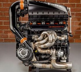 SSC Tuatara Looks to Take on Koenigsegg With 1,750 HP V8 | AutoGuide.com