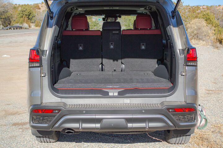 2022 Lexus LX600 First Drive Review: Comfortably Niche | AutoGuide.com 2022 Lexus LX600 First Drive Review: Comfortably Niche | AutoGuide.com