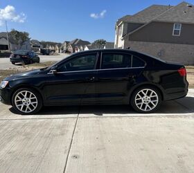 2011 Volkswagen Jetta SEL For Sale | AutoGuide.com