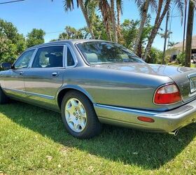 2002 Jaguar XJ8 For Sale | AutoGuide.com