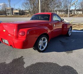2004 Chevrolet SSR For Sale | AutoGuide.com