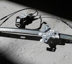What To Do When A Window Regulator Goes Bad | AutoGuide.com